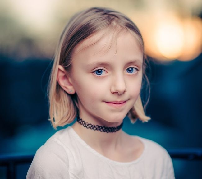 Guide to Portrait Photography - Top Tips, Styles & Poses (Updated)